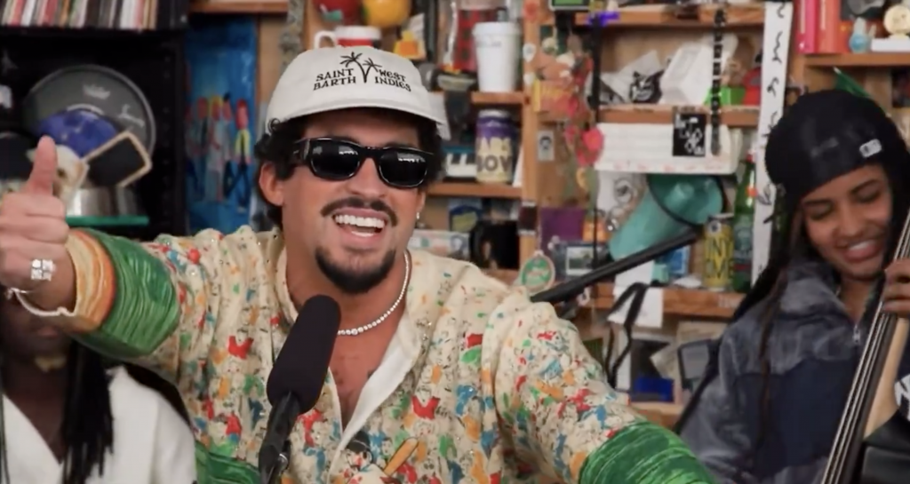 ¿Qué canciones cantó Bad Bunny en su Tiny Desk?